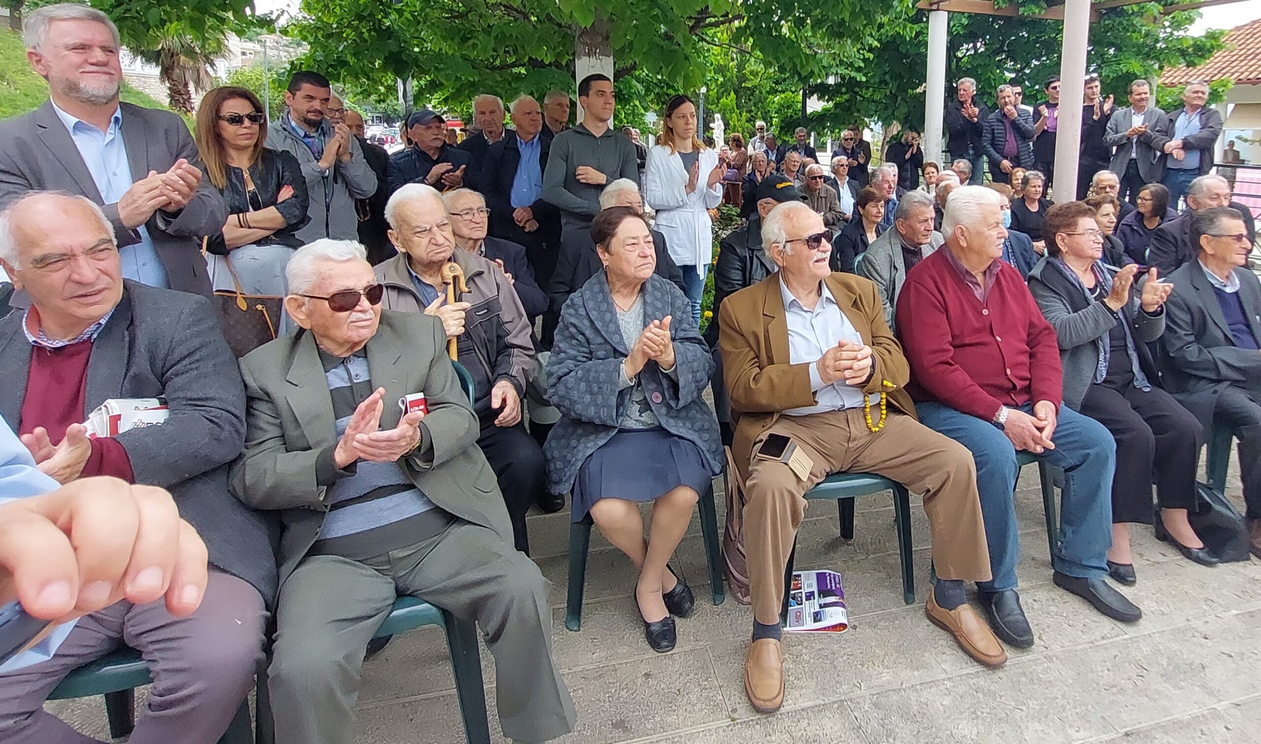 Απο την προεκλογική συγκέντρωση του ΠΑΣΟΚ στην Παραμυθιά - Paramythia ...