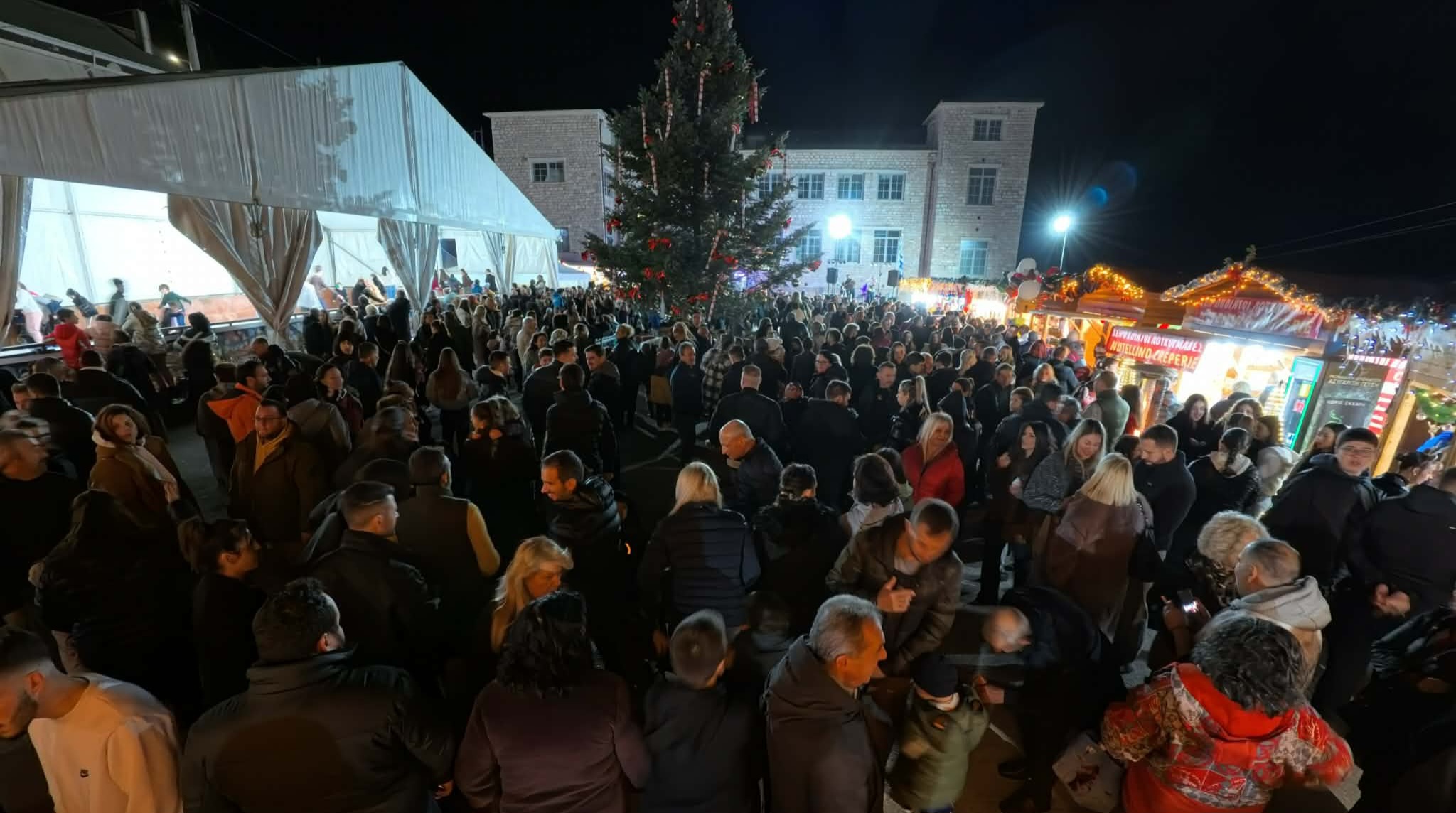 Έναρξη με Φως και Μαγεία για την Χριστουγεννιάτικη Παραμυθούπολη ...